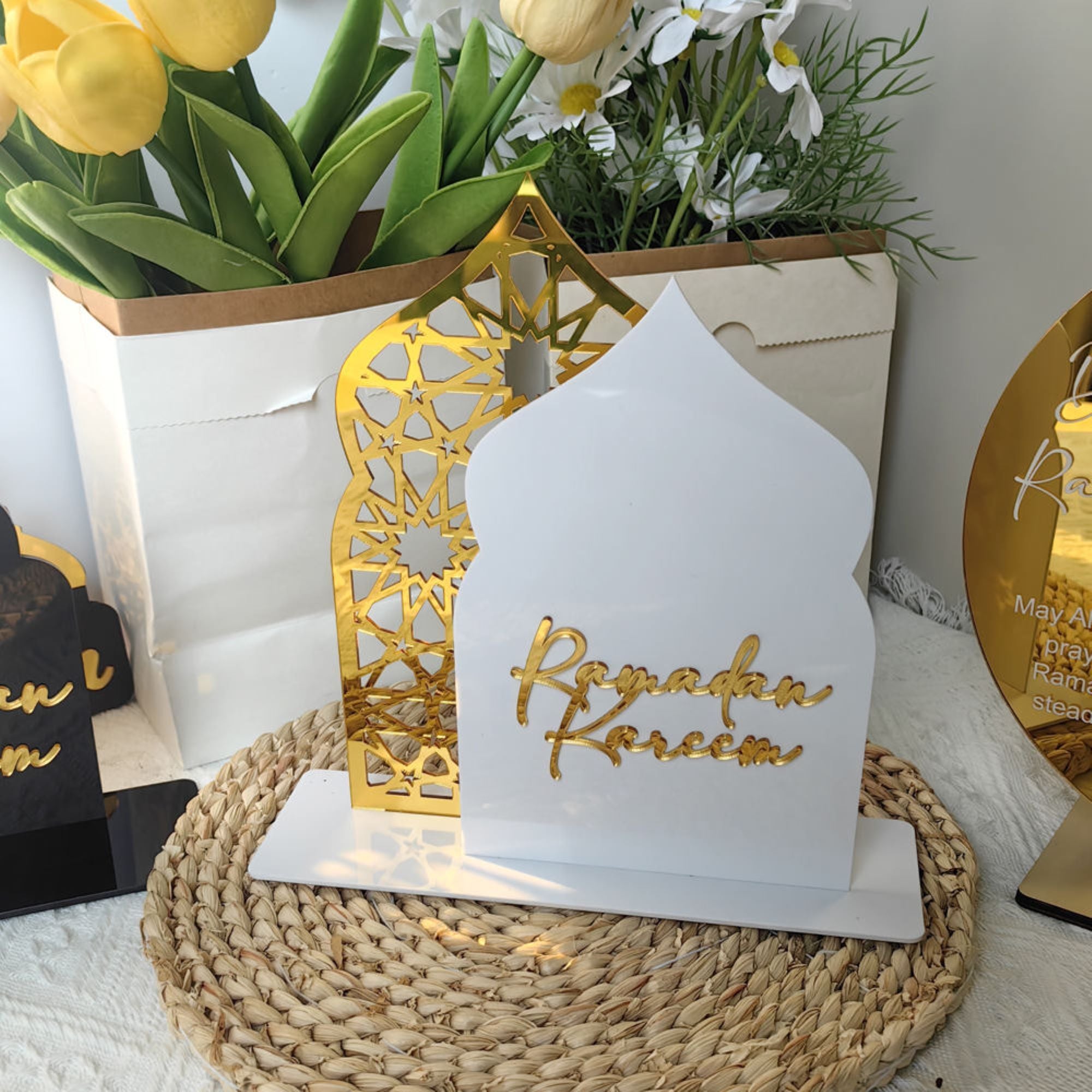 Buy Ramadan Islamic Arch White & Gold Ramadan Kareem On Cliths